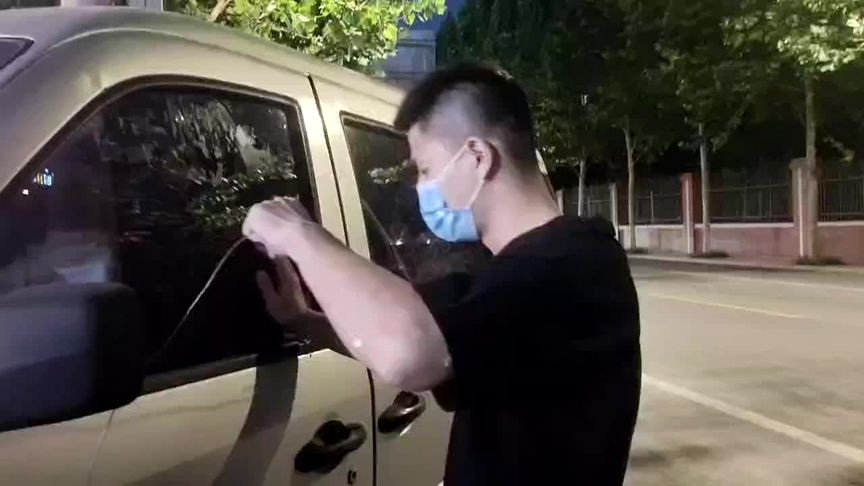 #汽车开锁 给大家分享一下没有车钥匙如何打开车门#实用小技巧
