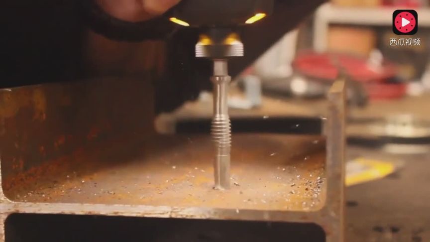 现代机械|当钻头遇上丝锥,钻攻一体效率提高三倍!