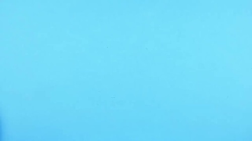 今天我们来制作一棵纸圣诞树!