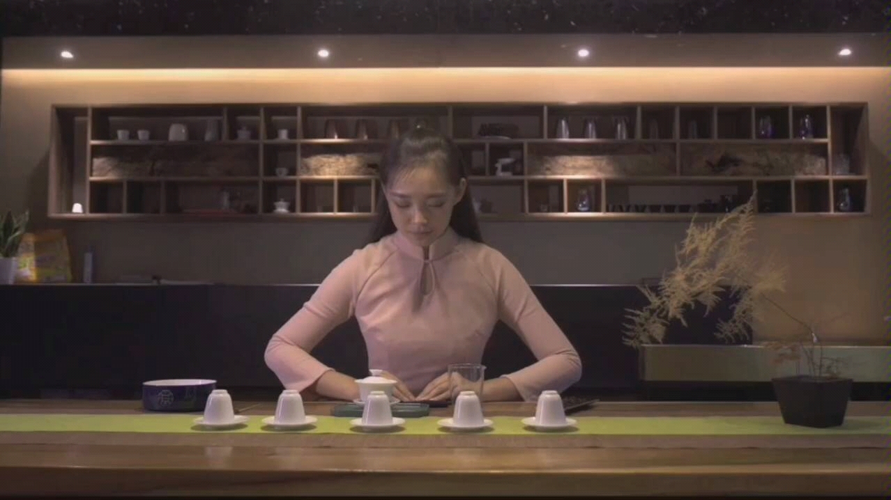 【盖碗泡茶】一只盖碗走遍茶圈喝功夫茶,这样的茶艺师才合格!