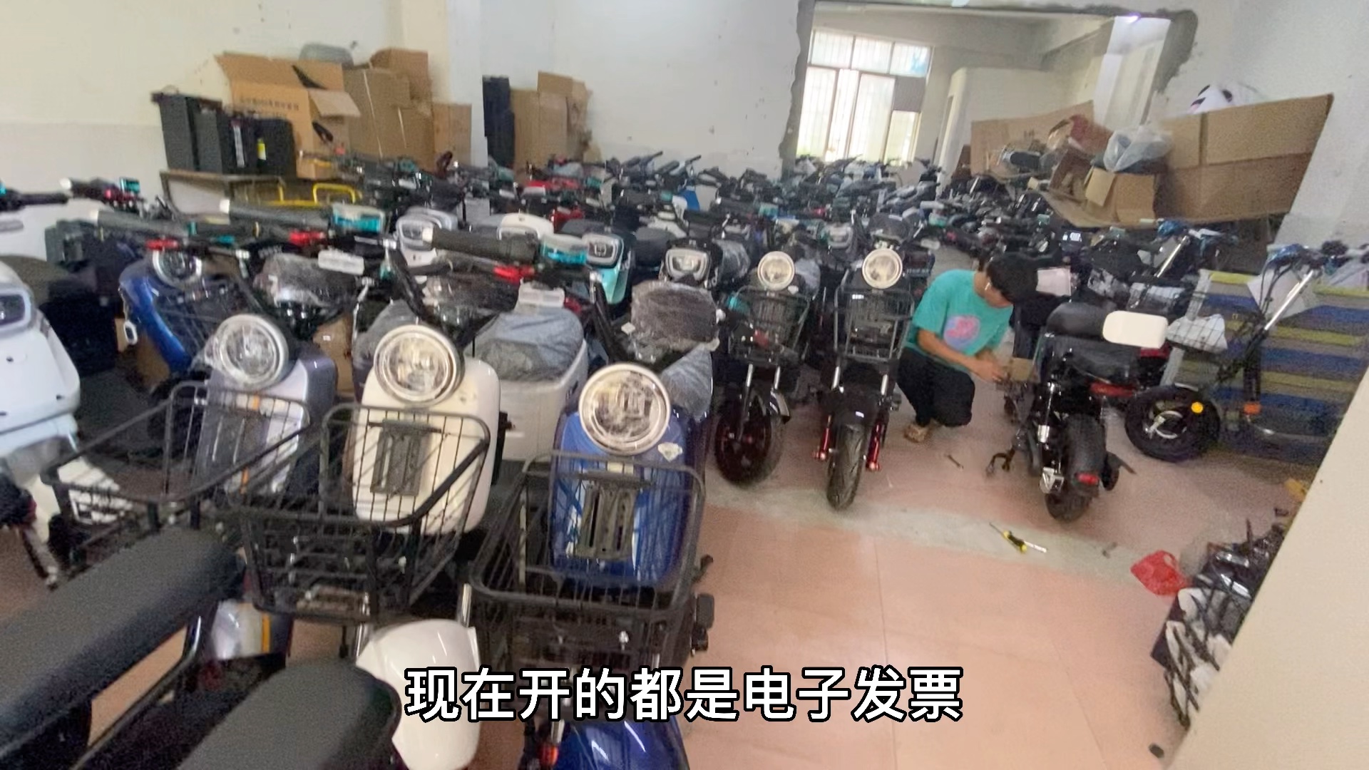 突破深远009电池仓高度尺寸做好48V60安磷酸铁锂,看看能不能放下