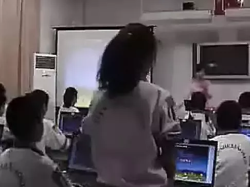 在幻灯片中设置放映效果自定义动画 全国义务教育信息技术优质课...