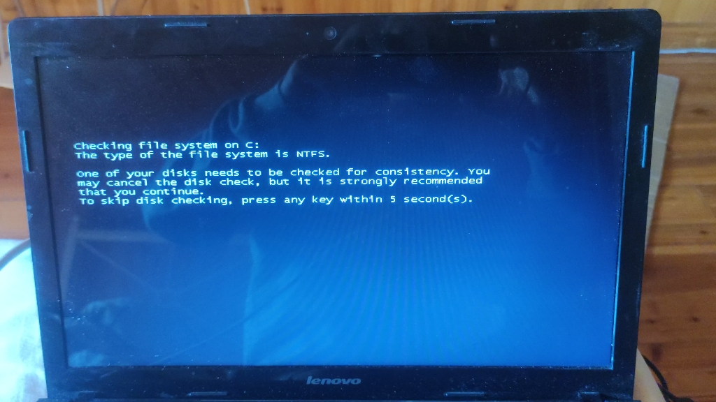 win7系统 开机黑屏只有鼠标箭头 怎么回事(快捷键C+A+D也不弹窗)有...