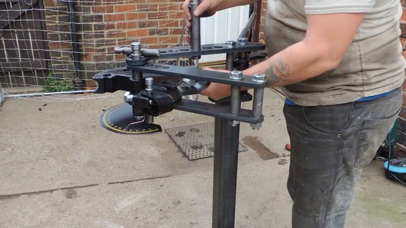 老外自己做的手动弯管机，试试效果怎么样