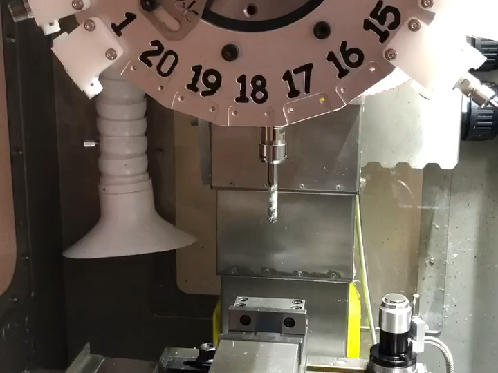 精灵时代客户优秀作品,铸铁桌面cnc机架重2015自动换刀刀库,DIY