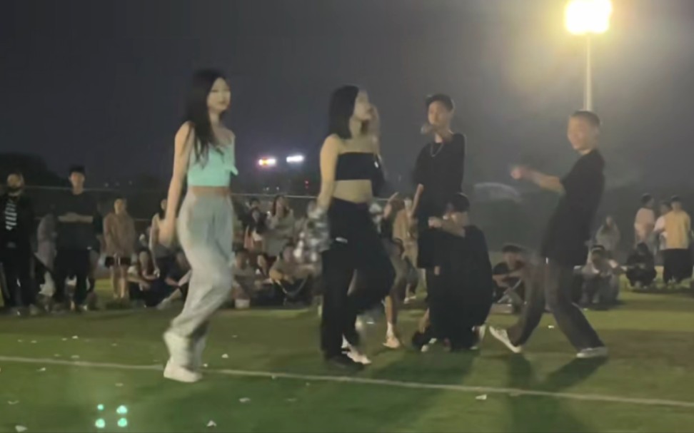 学校晚会表演 太炸了吧!