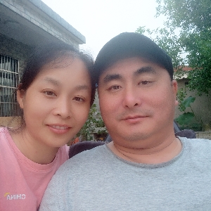 小丽带着老公闯难关 