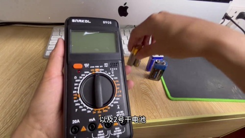 万用表电池是几号电池?