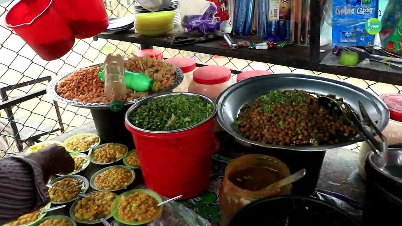 【街头美食】印度 推车卖的masala马萨拉穆里 在学校旁边 零食种类很多