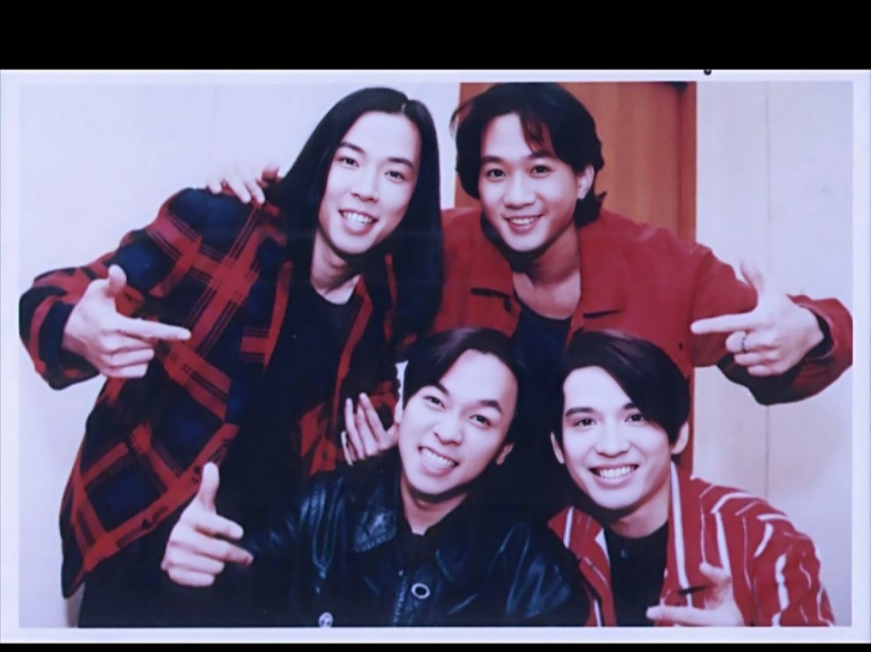 黄家驹Beyond演唱会MV(上)