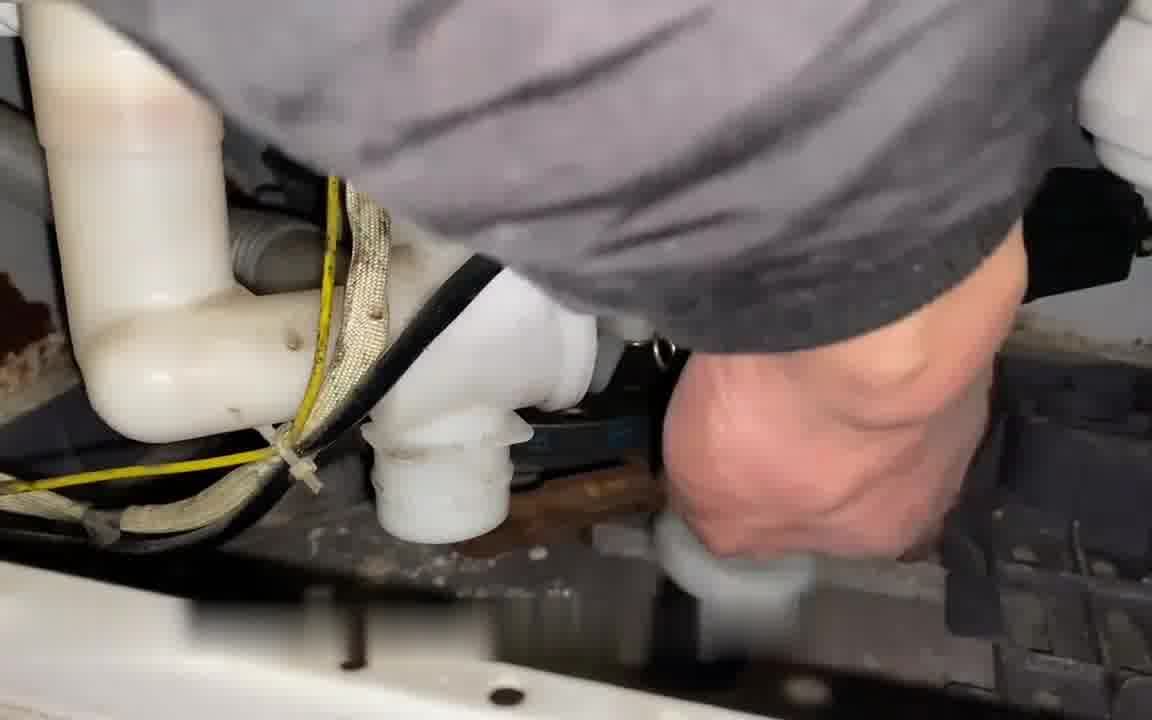 卡萨帝洗衣机不出水