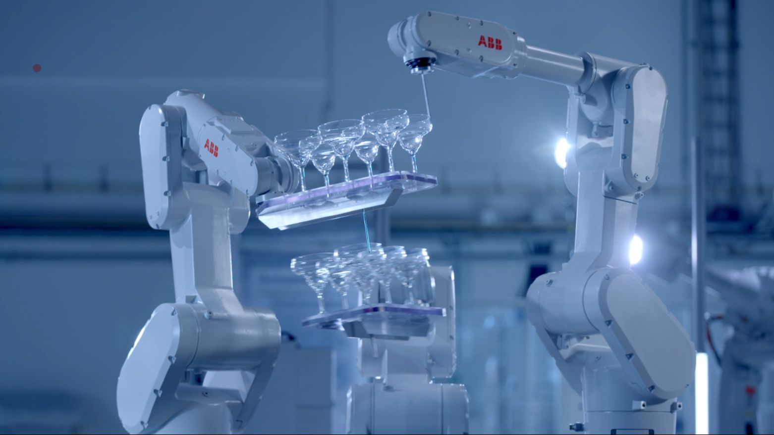 15年后,ABB机器人对自己发起了挑战!