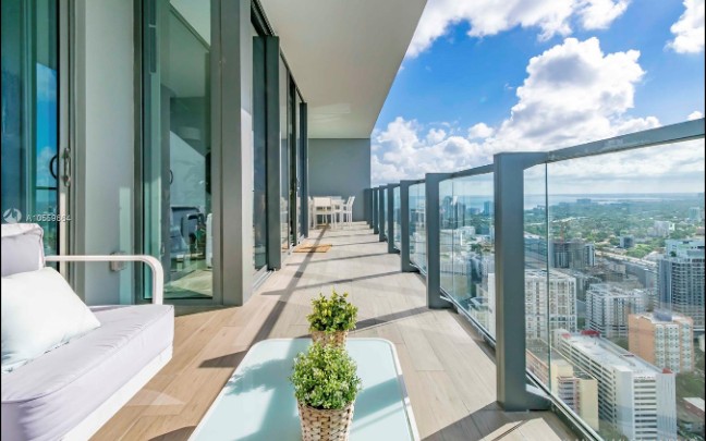 豪宅欣赏‖迈阿密市中心豪华公寓/88 SW 7th StMiami, FL 33130