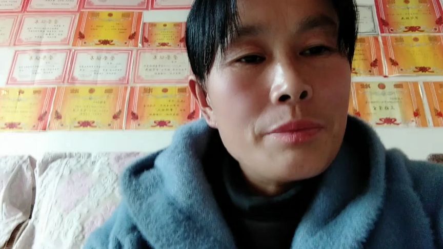 女儿作为优秀学生代表发言,让我联想起她上小学时一天卖了400多