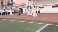 运动会上穿汉服的班级,跳古风舞蹈串烧,小哥哥跳的非常好