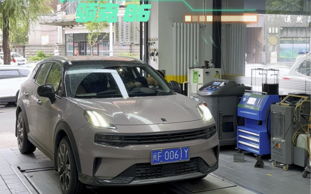 福建车友来哈尔滨 体验亨特精准四轮定位