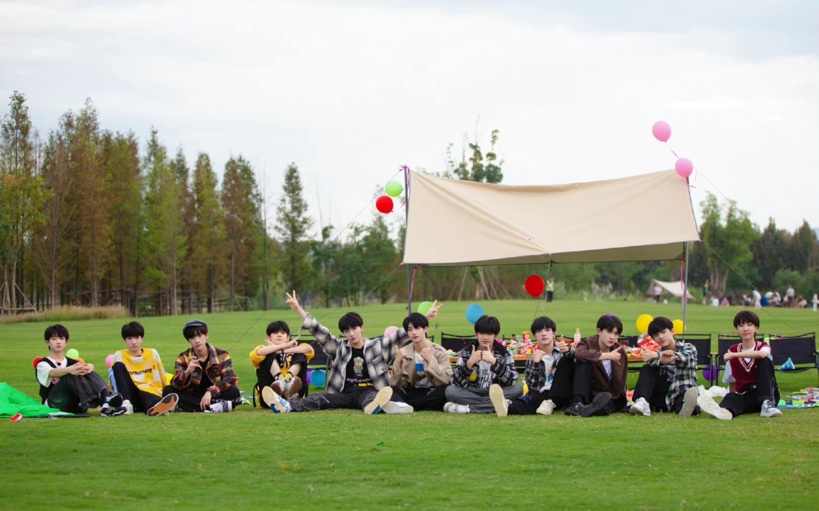 【TF家族三代】无聊的二代粉来了解三代的小朋友们/听说他们的物料...