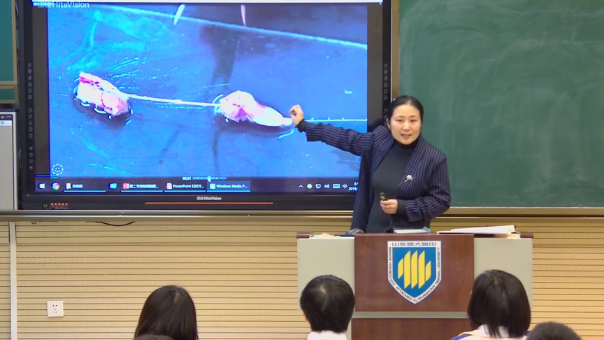 山师附中+生物+神经细胞膜内外具有电位差+黄杨埔