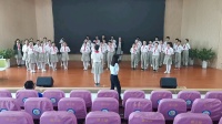 沣东新城和平小学六年级毕业典礼演唱歌曲《毕业歌》