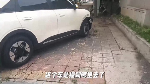 日常用车巡查记录:野生车祸现场第一人视角拍摄