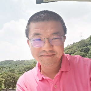 大俠何廣震 