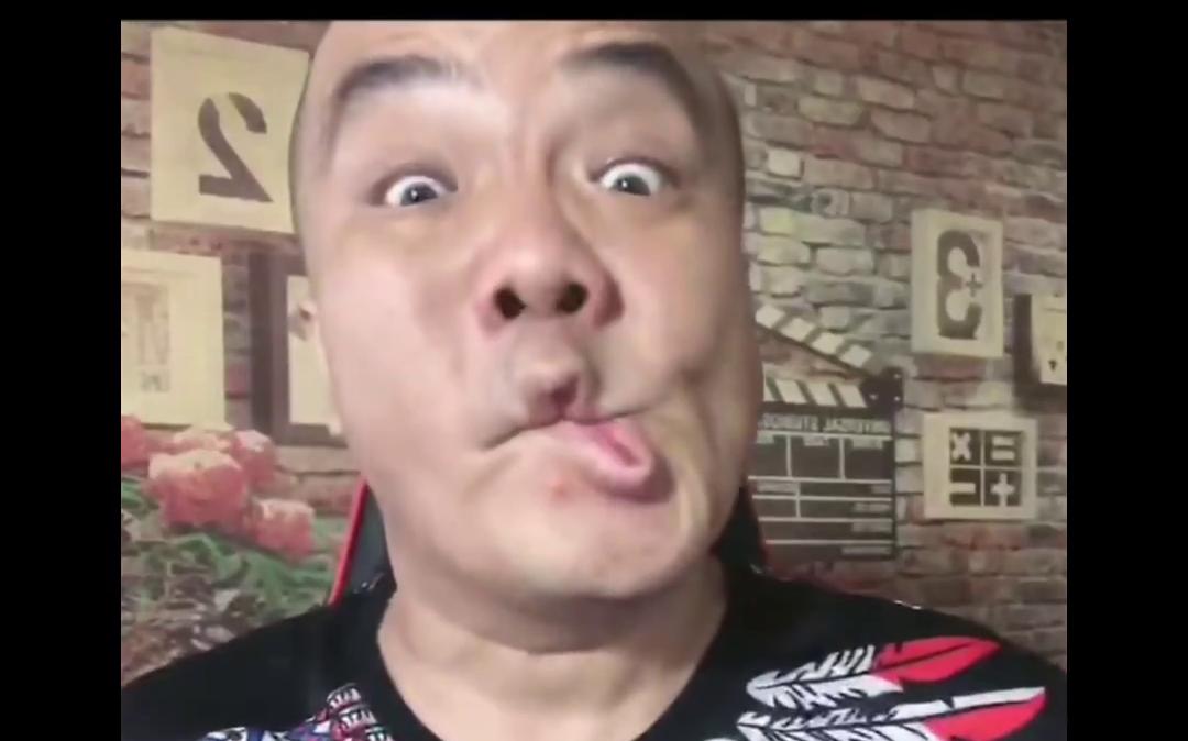 AI:刀哥的表情能有多抽象?
