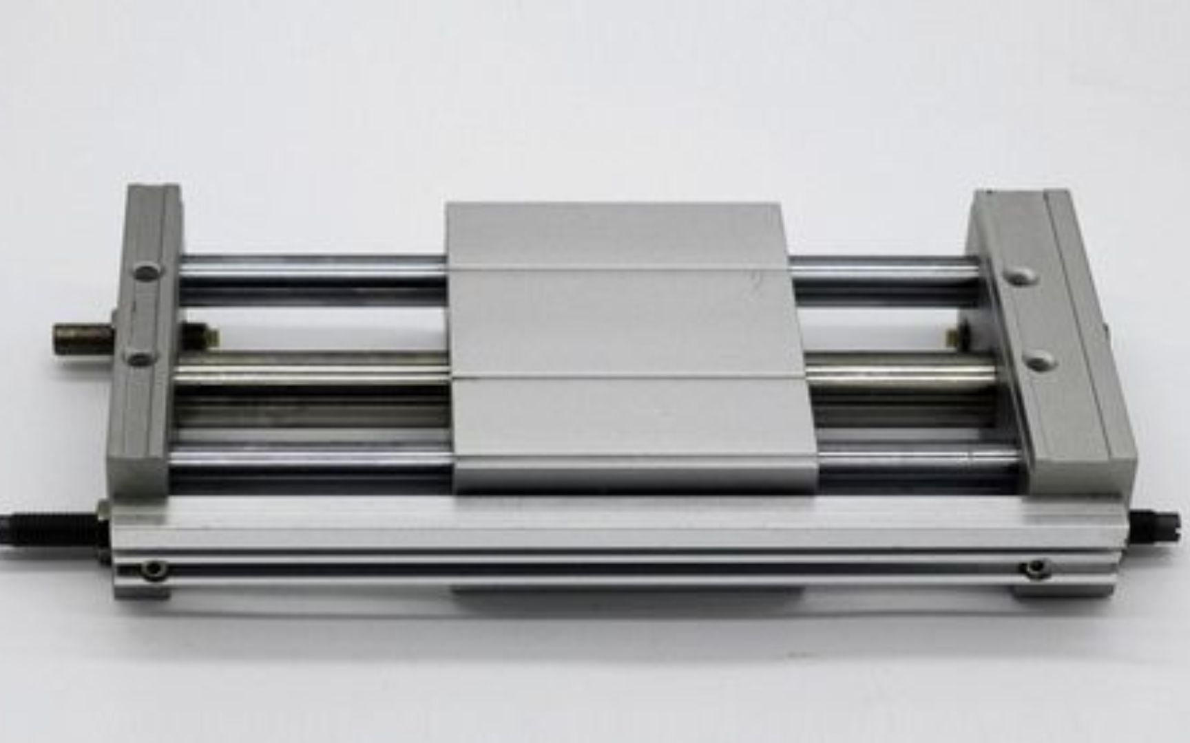 磁偶式无杆气缸与机械式无杆气缸的区别