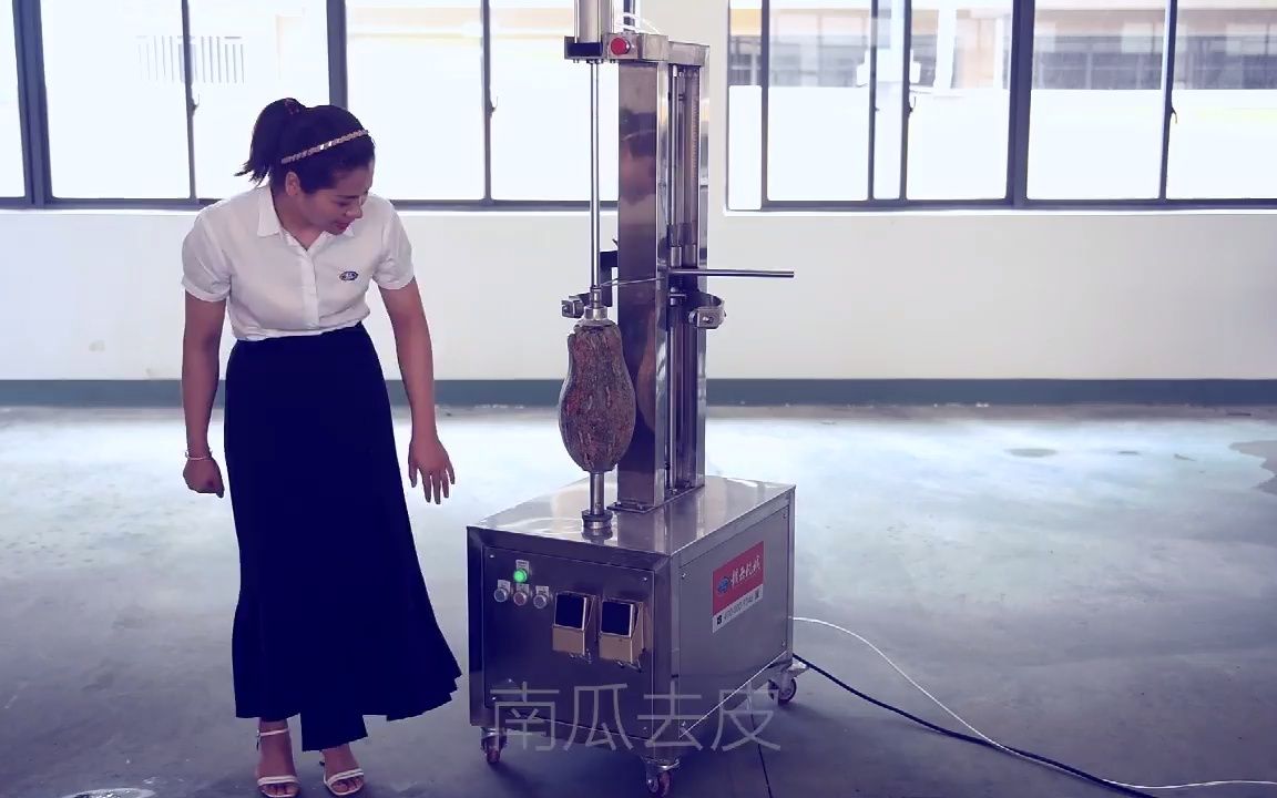 削好的南瓜皮一整条的你见过吗?大型瓜果去皮机,专门削南瓜皮的机器