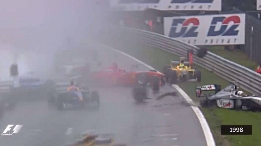 1998年F1赛车一次严重的撞车事故!全场都在祈祷!