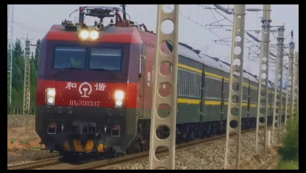 端午临客,长焦拍摄K5446次列车即将进入榆林站!