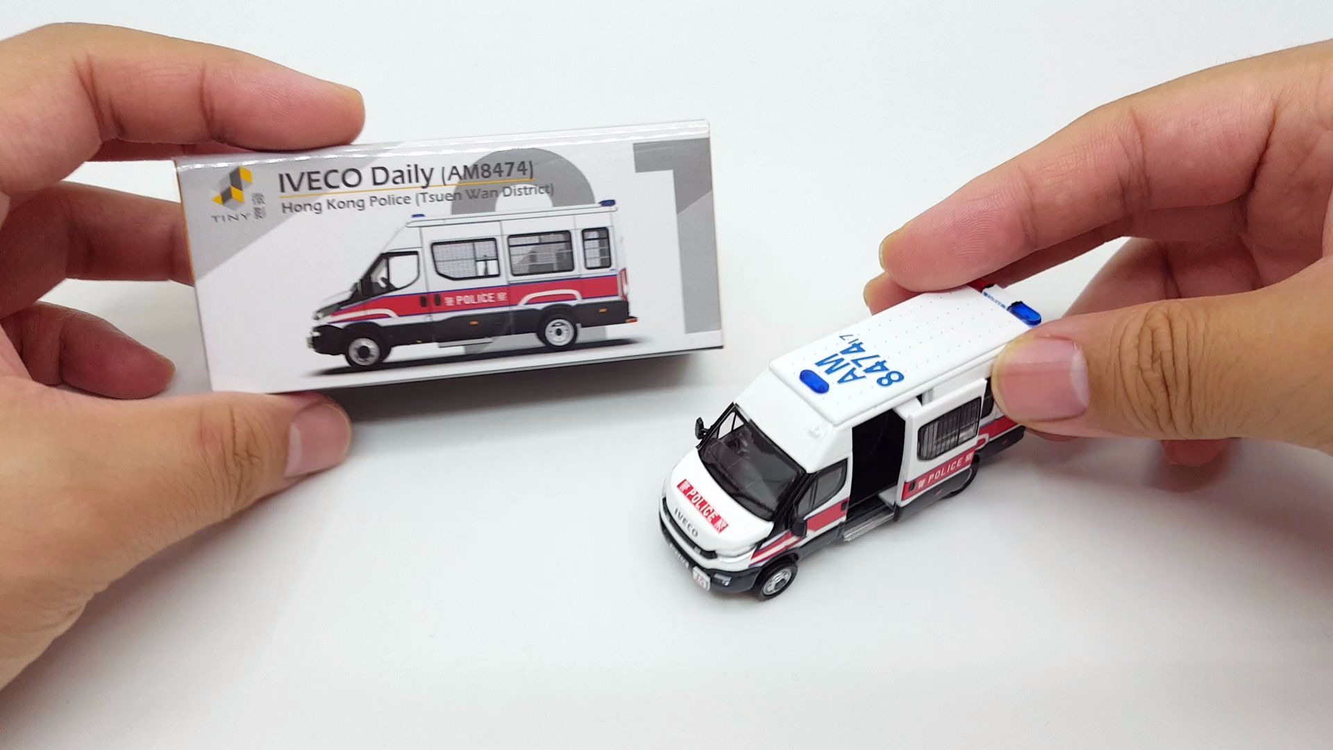 微影全新模具TINY 21 IVECO依维柯香港警车【东知玩具】