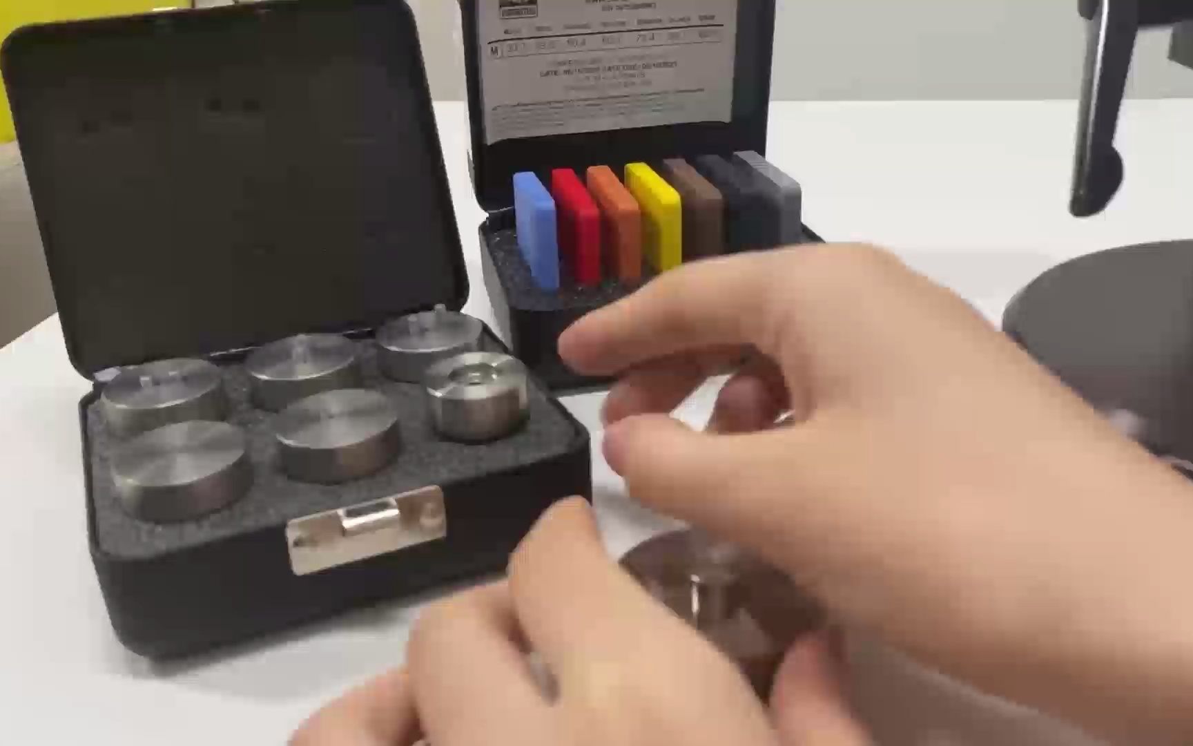 OHK-1600 表盘式密封圈橡胶硬度计 操作演示