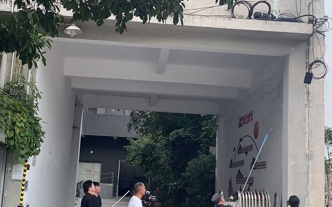 00:57 派派铝合金电动伸缩门安装完成了