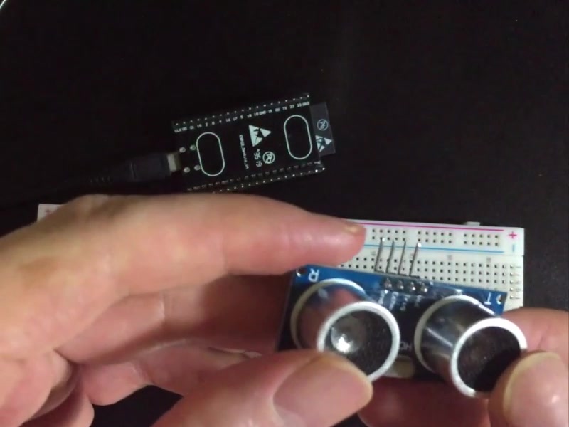 超声波测距-传感器-Arduino