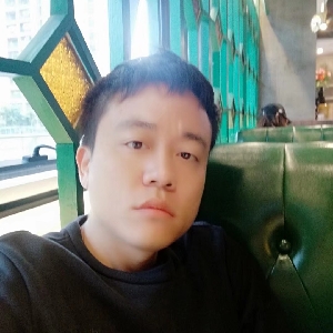 美陈设计师周卓伟 