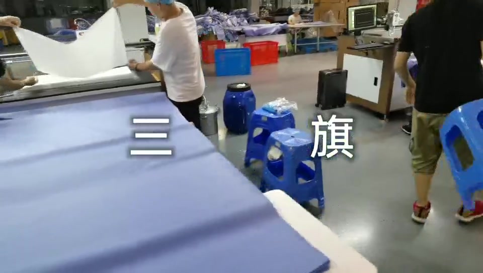 国内前三手术衣工厂正在使用手术衣喷胶设备