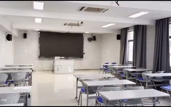 录播教室设备使用及开关