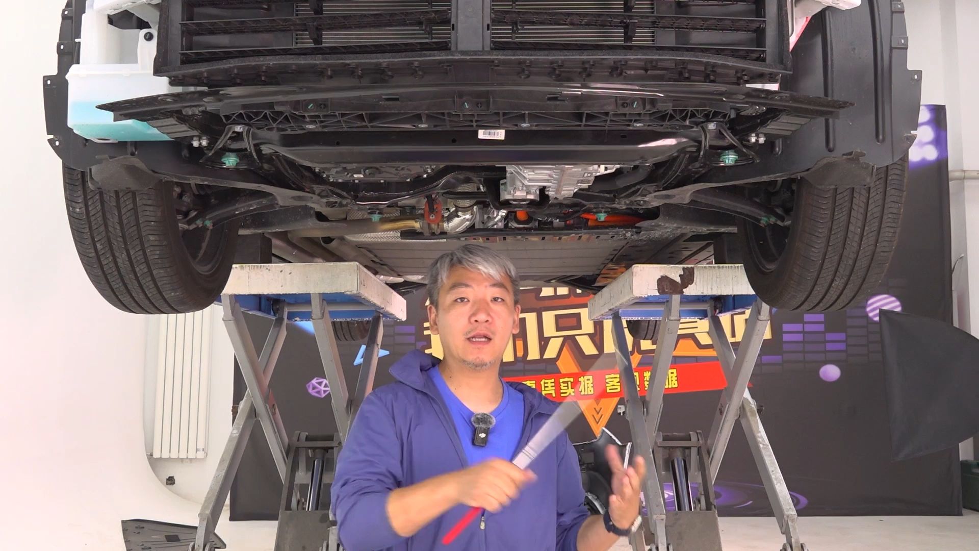 比亚迪秦L拆车:三根“柱状”悬架去掉,四连杆独立后悬,安排!高压油箱,...