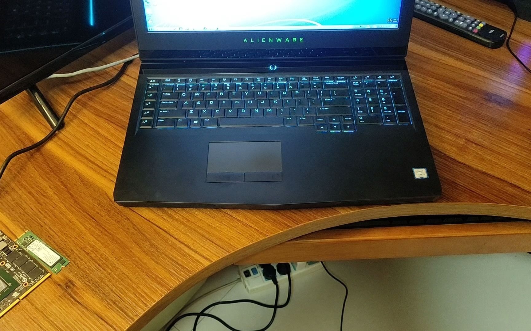 Alienware17R5显卡驱动无法安装