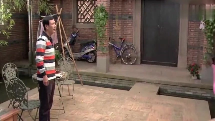 女孩呕吐不止，不像肠胃炎，怀疑是怀孕了