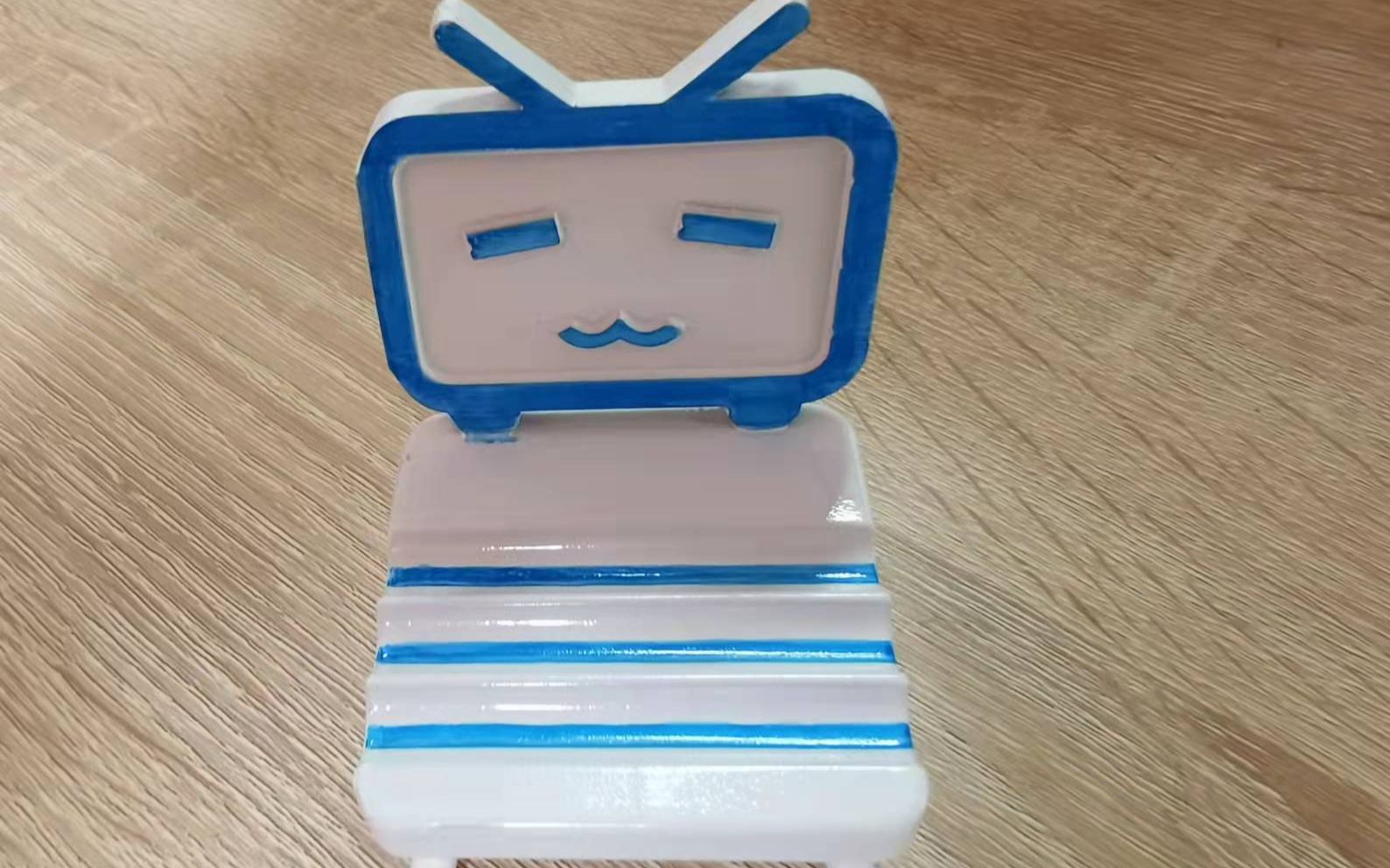 【DIY】怎样借助3D打印机做一个有手就能做的手机支架