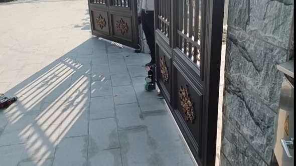 阿尔卡诺开门机减速缓停设置教程,2拨右边,按一下学习键。