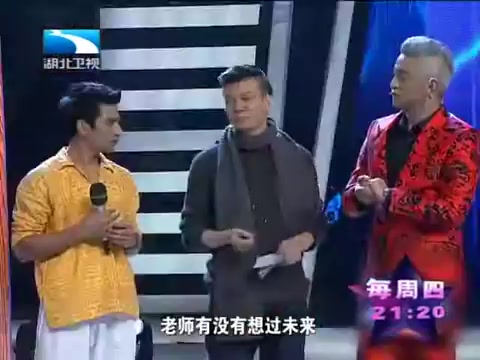 将瑜伽融入生活,瑜伽大师现场展示生活中的瑜伽动作