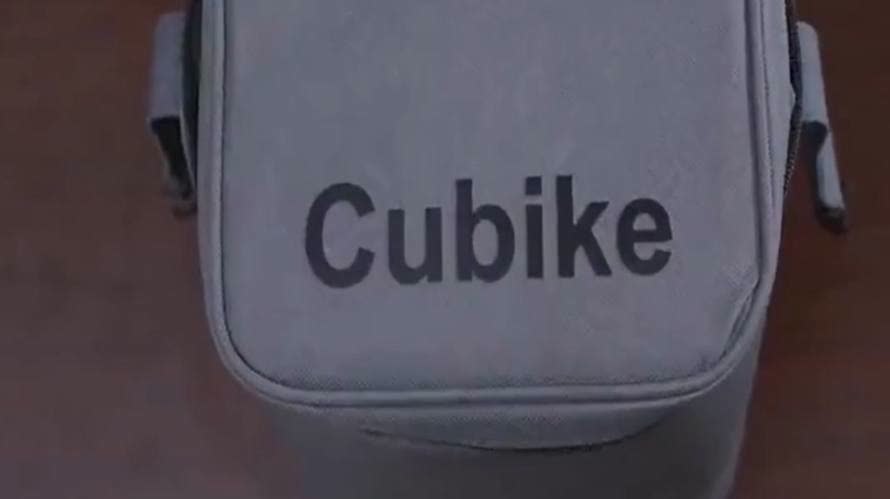 折叠自行车见过,折叠电动车你见过吗?用完还能装包里