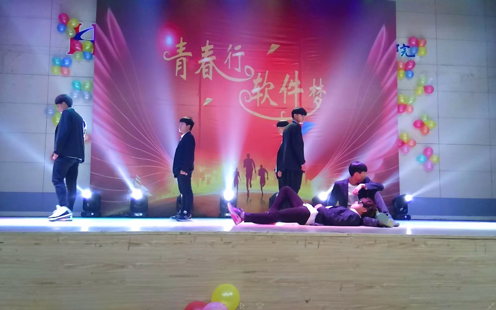 防弹少年团 RUN &鹿晗 有点儿意思 文化节表演 舞蹈模仿 COVER