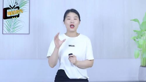特大号牧马人去加油一直加不满车主没办法油箱就这么大