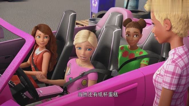 罗伯茨芭比给妹妹准备了超级大惊喜,小凯莉的乐乐屋失误被拖走