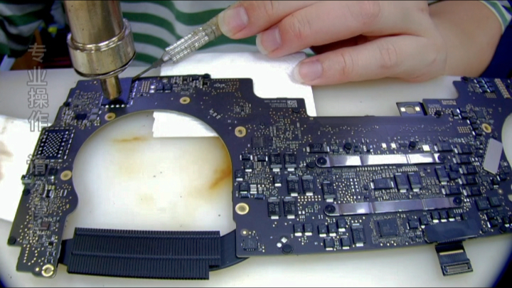 macbook proA1706内存硬盘同时升级,速度不怎么怎么样#苹果笔记本...