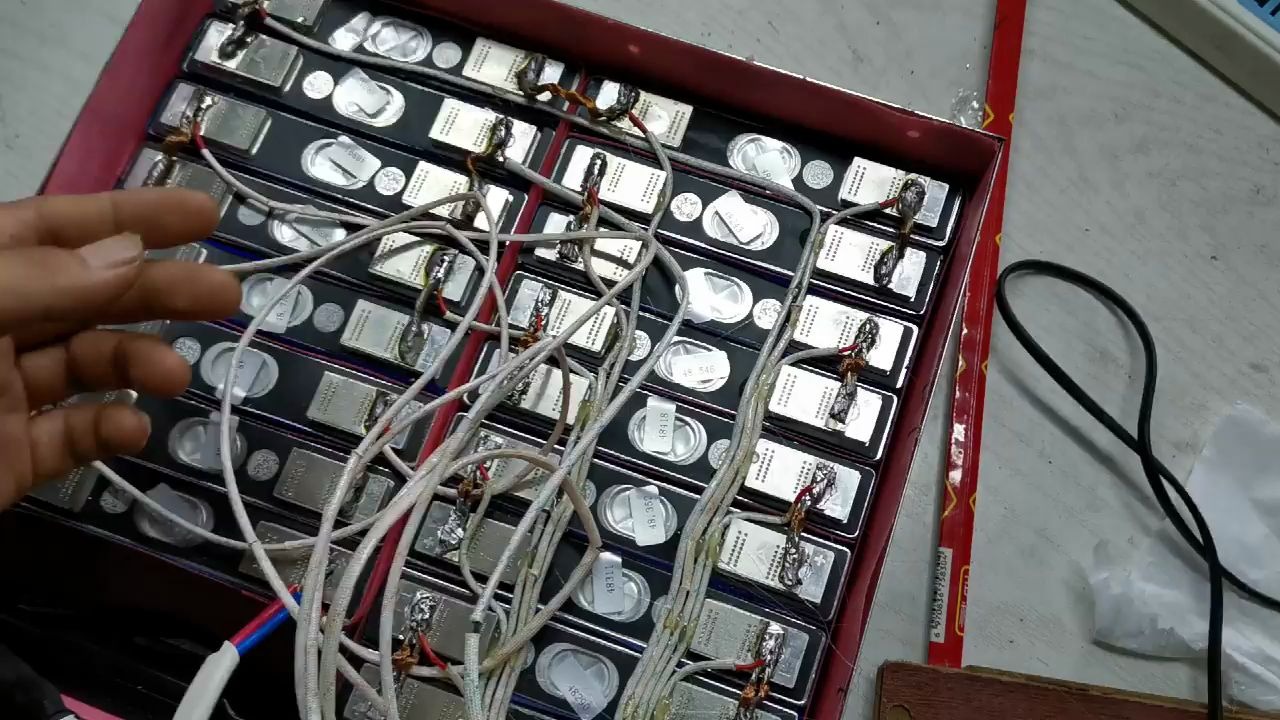 给电动车锂电池均衡线整理一下!这样是不是好看多了