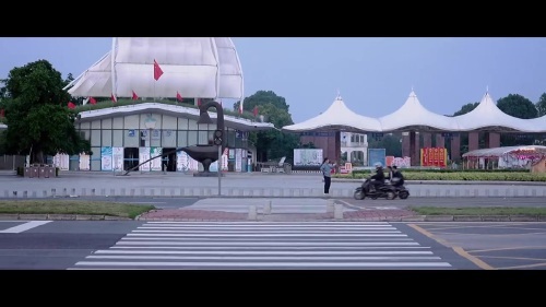 223年全区大学生交通安全宣传品创大赛优秀短视频品展播--回溯者...